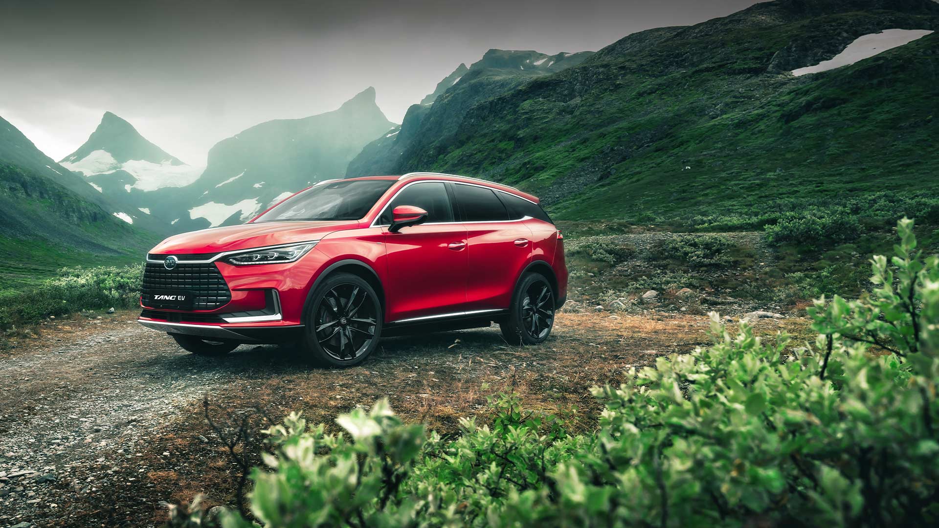 BYD Tang 4x4 SUV. Sprek el-familiebil med 7-seter.